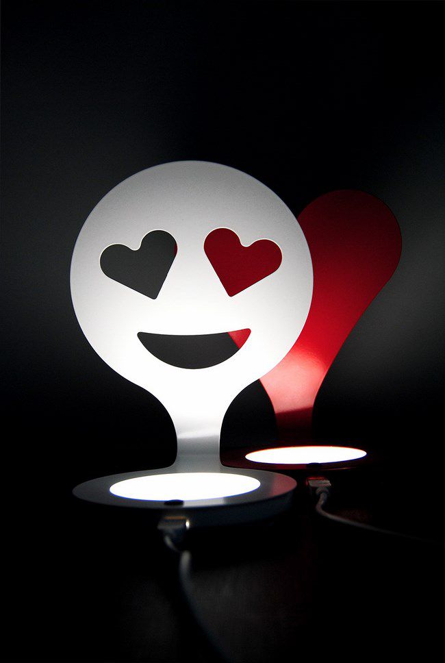 Emoticon: la lampada che ti mette il sorriso